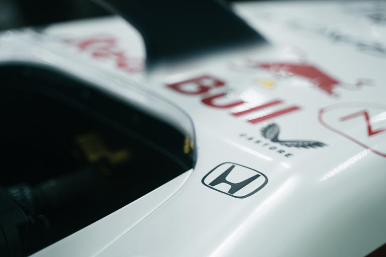 Red Bull pays tribute to Honda with special Japanese GP livery