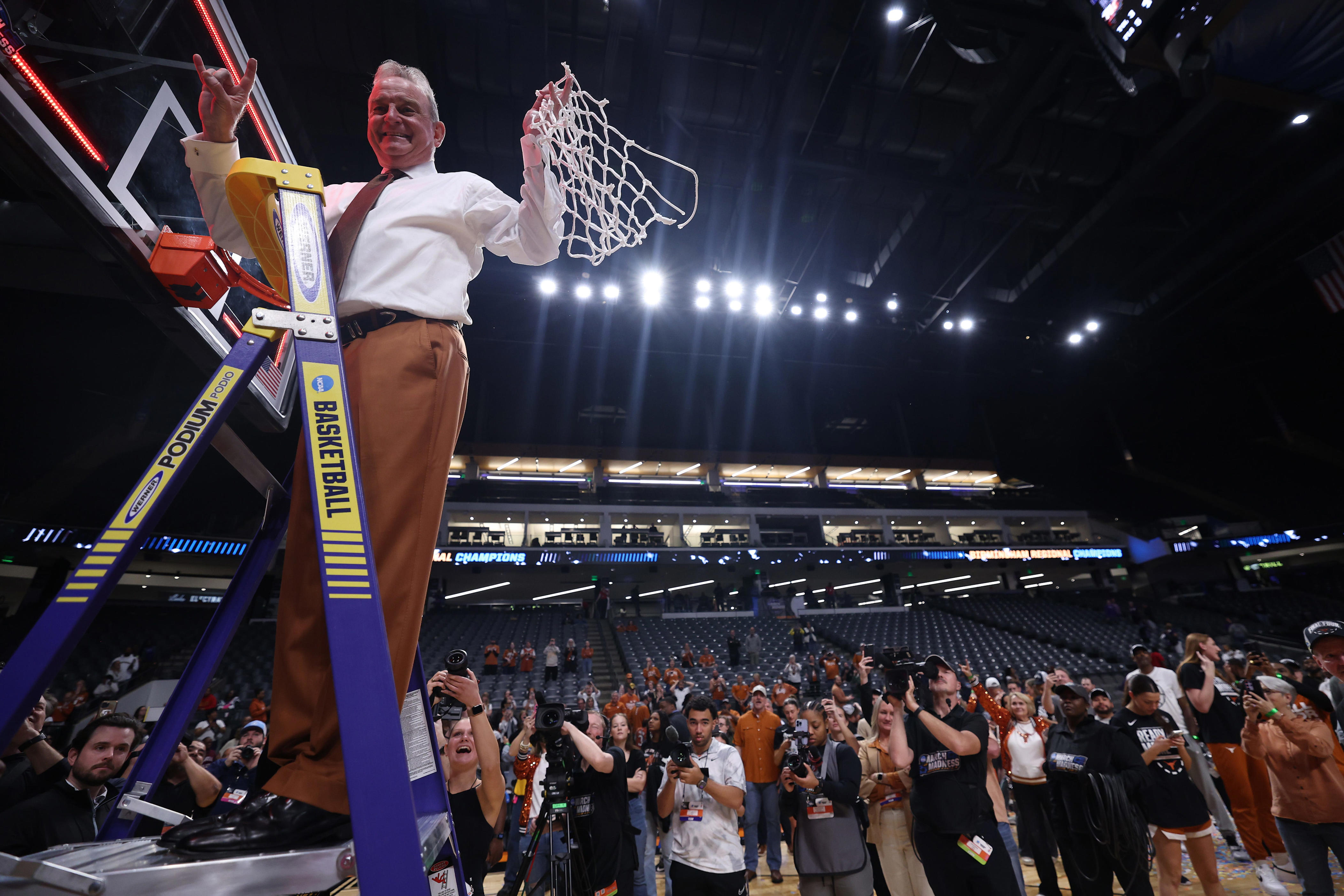 Longhorns women's basketball releases SEC schedule
