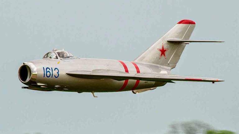 MiG-17: The Soviet Fighter That Crossed Generations and Now Soars Over ...