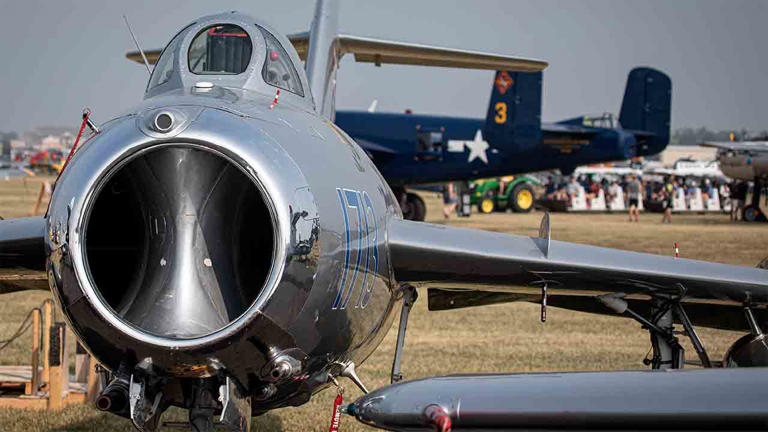 MiG-17: The Soviet Fighter That Crossed Generations and Now Soars Over ...