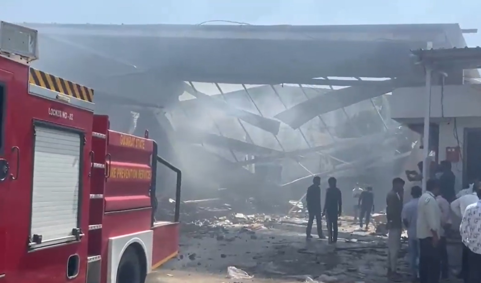 18 Killed, 5 Injured As Blast Triggers Building Collapse In Gujarat ...