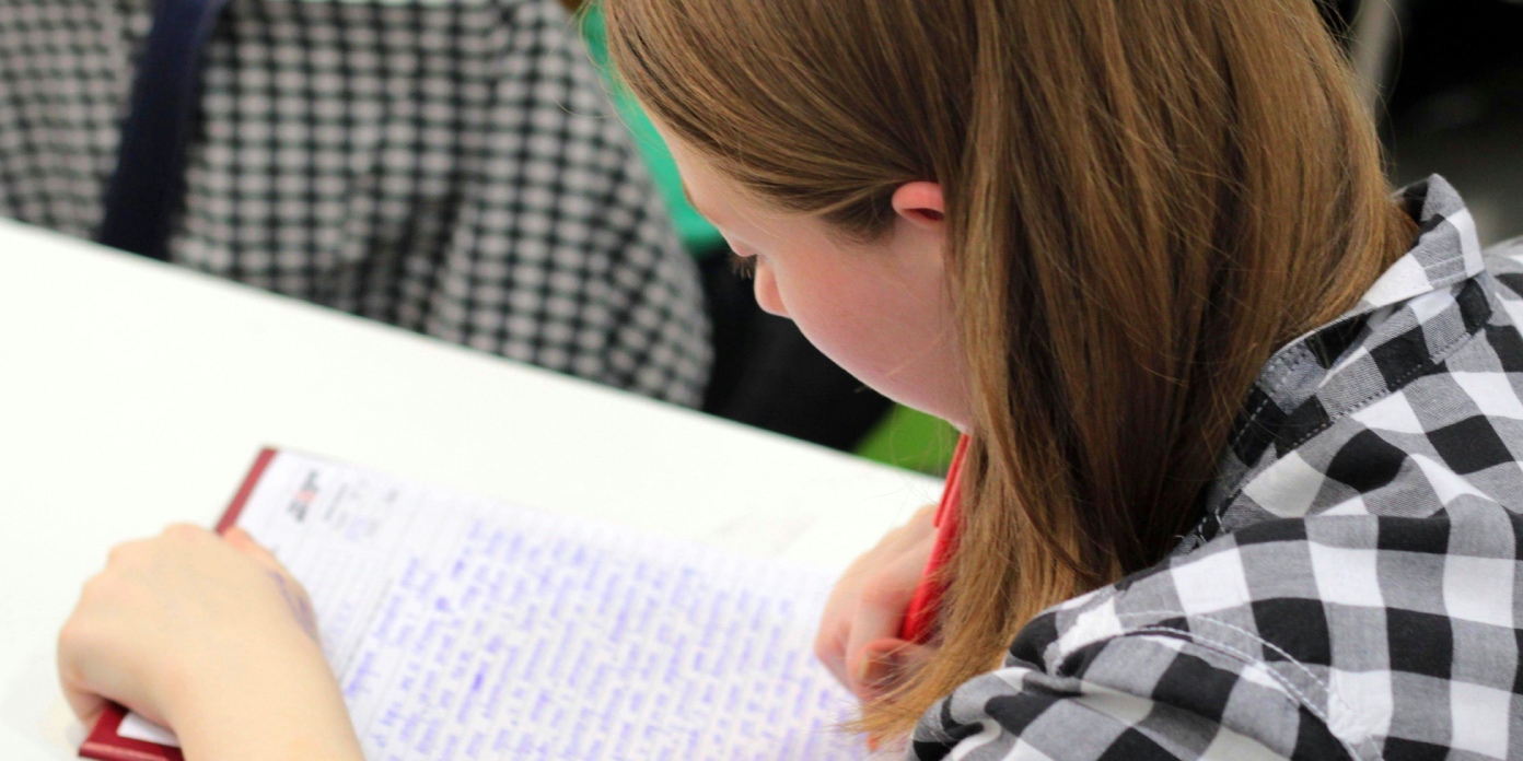 Only 50% of Harvard students get the answer to this riddle right