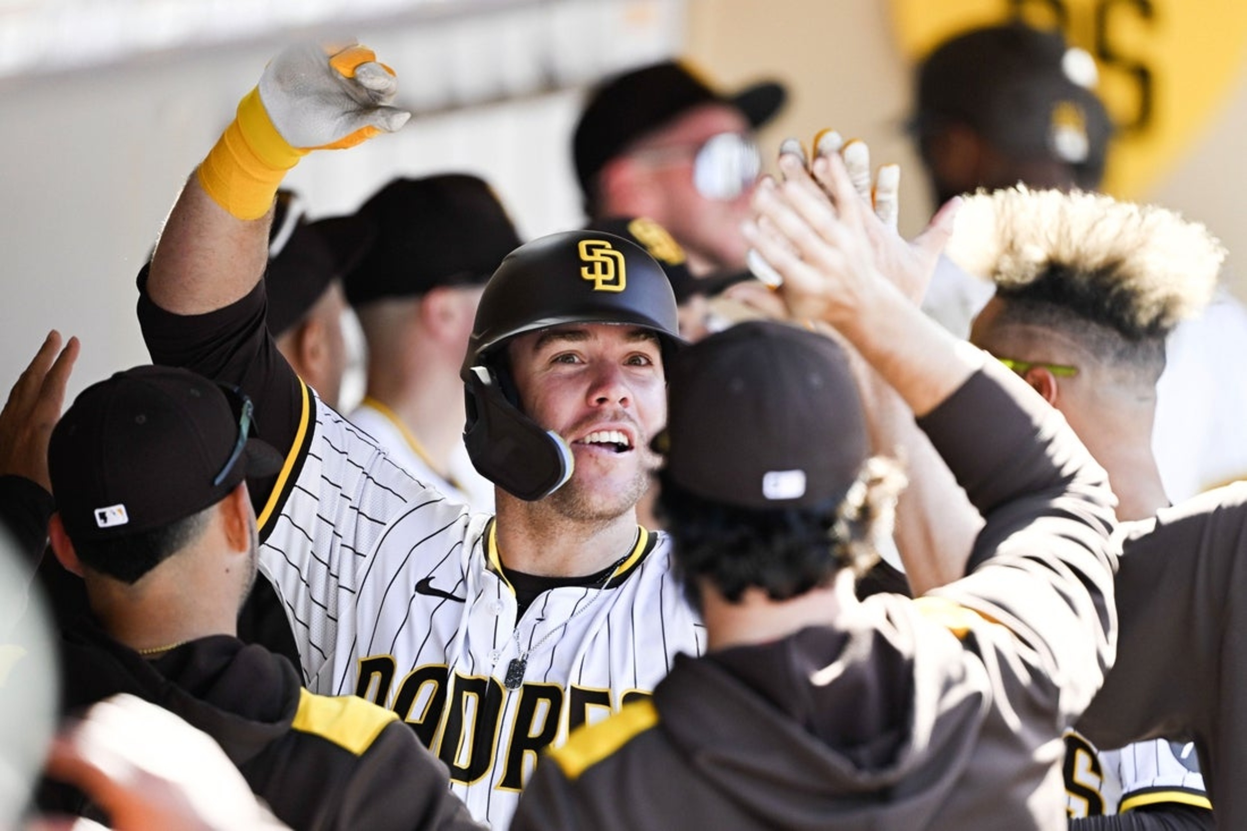 Gavin Sheets thriving in new surroundings as Padres host Guardians