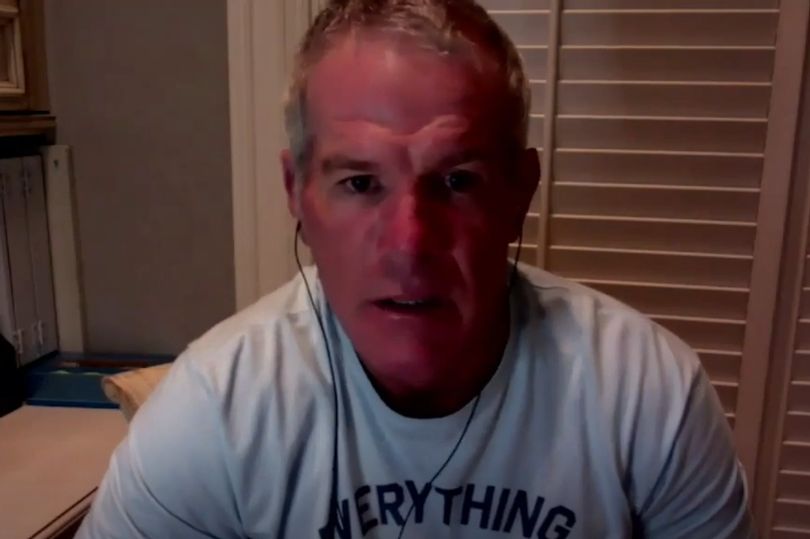 NFL legend Brett Favre makes his feelings clear on Elon Musk and Donald ...