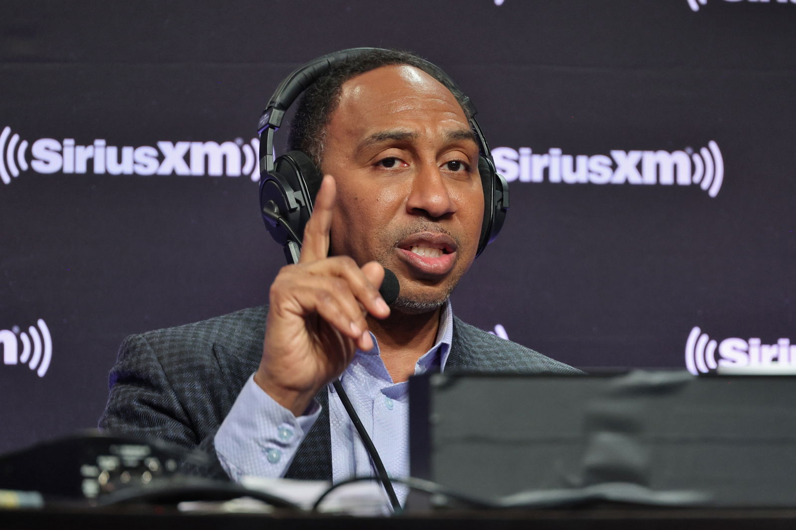 Stephen A. Smith Retracts Accusation That LeBron James Didn't Attend ...