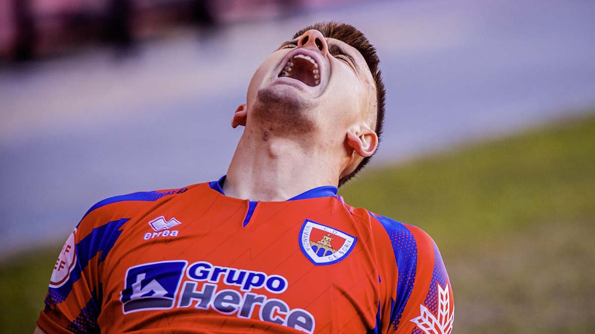 El Numancia confirma la grave lesión de rodilla de Gexan: rotura de ...