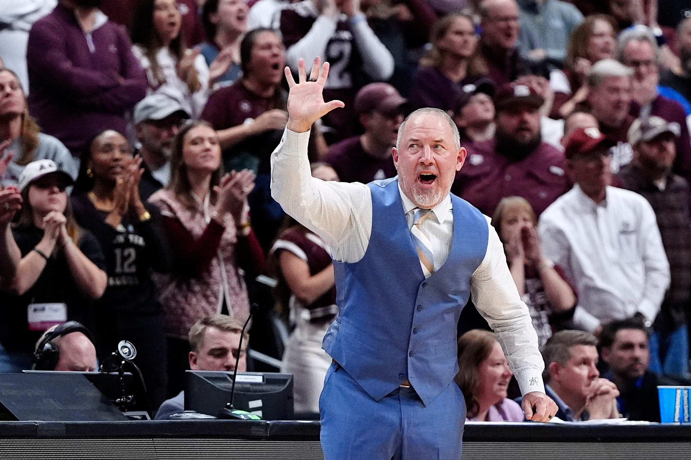 Texas A&M basketball: Buzz Williams leaving Aggies for Maryland job