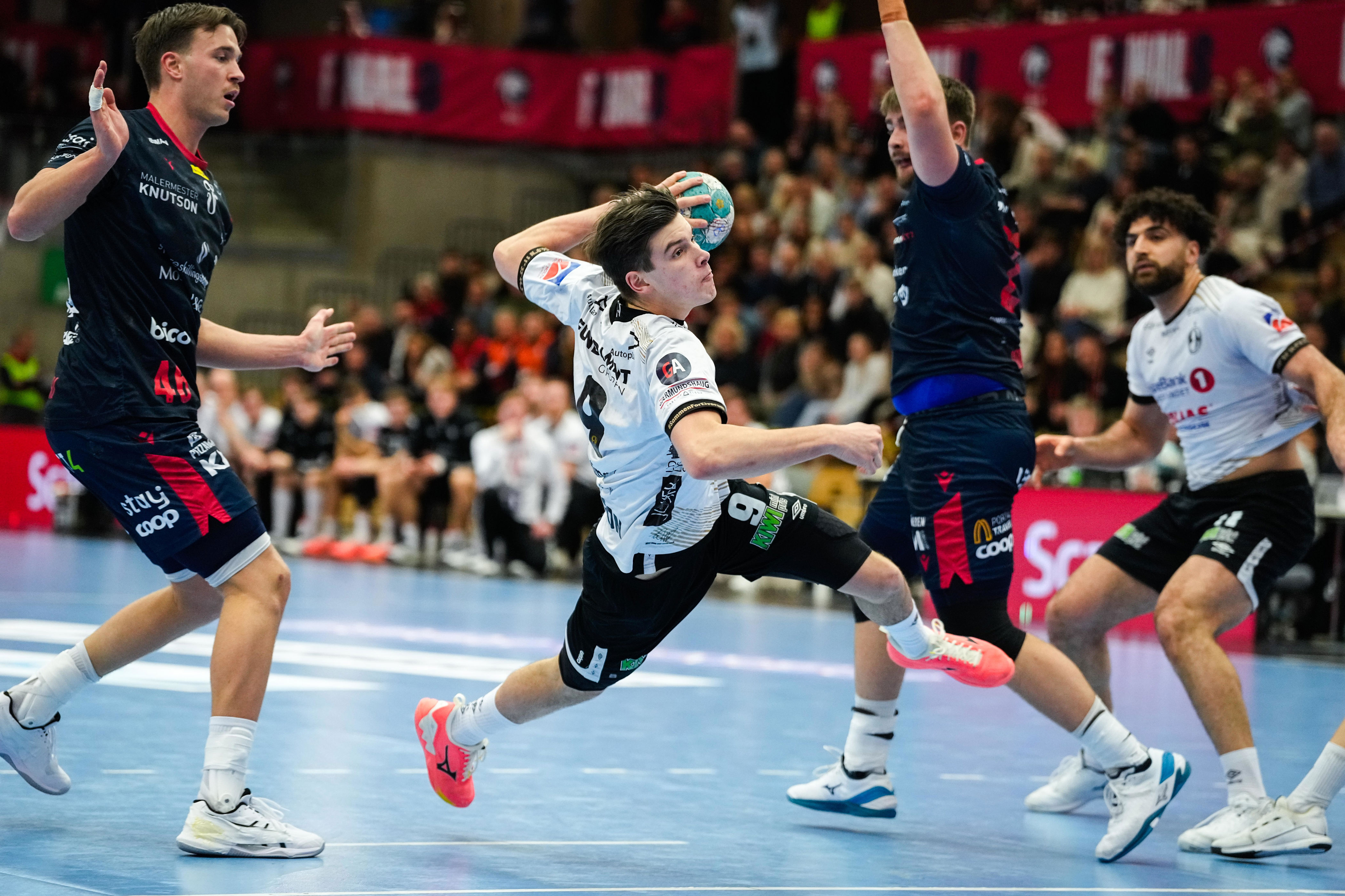 Elverum vant hengekampen mot Nærbø – en seier fra seriegullet