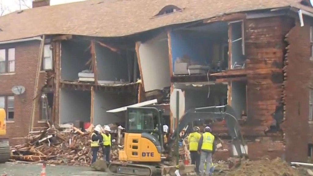 Detroit apartment explosion, fire attributed to gas leak in the building