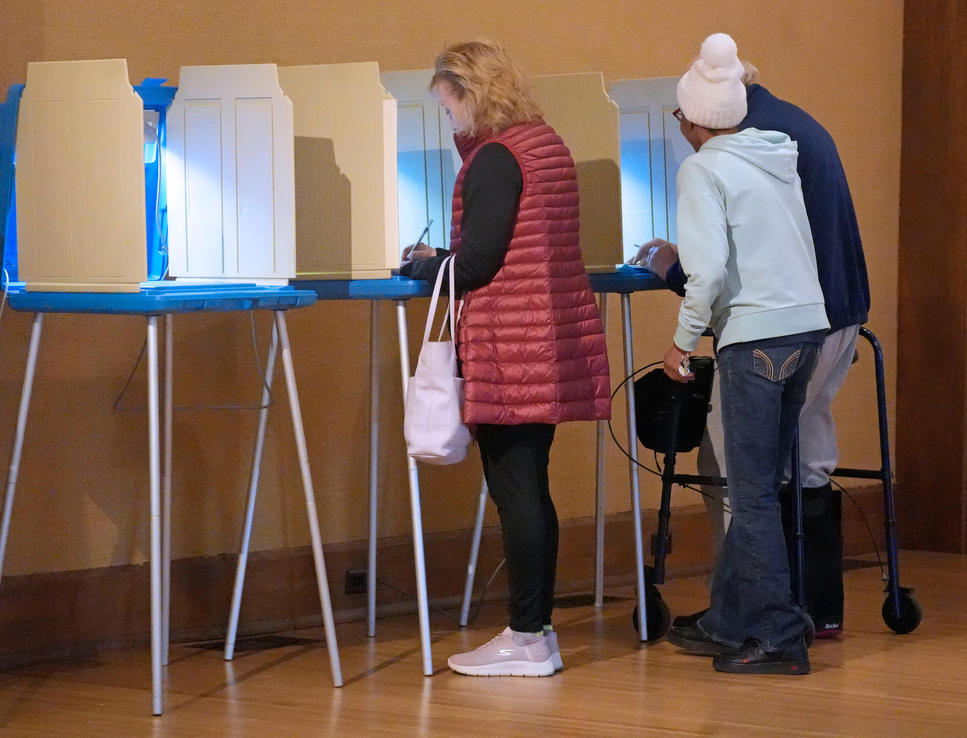 Wisconsin primary election today; who votes, ballot, voter ID
