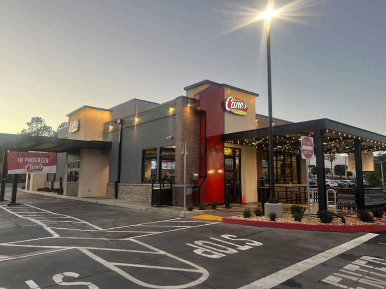 Raising Cane's opens first South Bay location