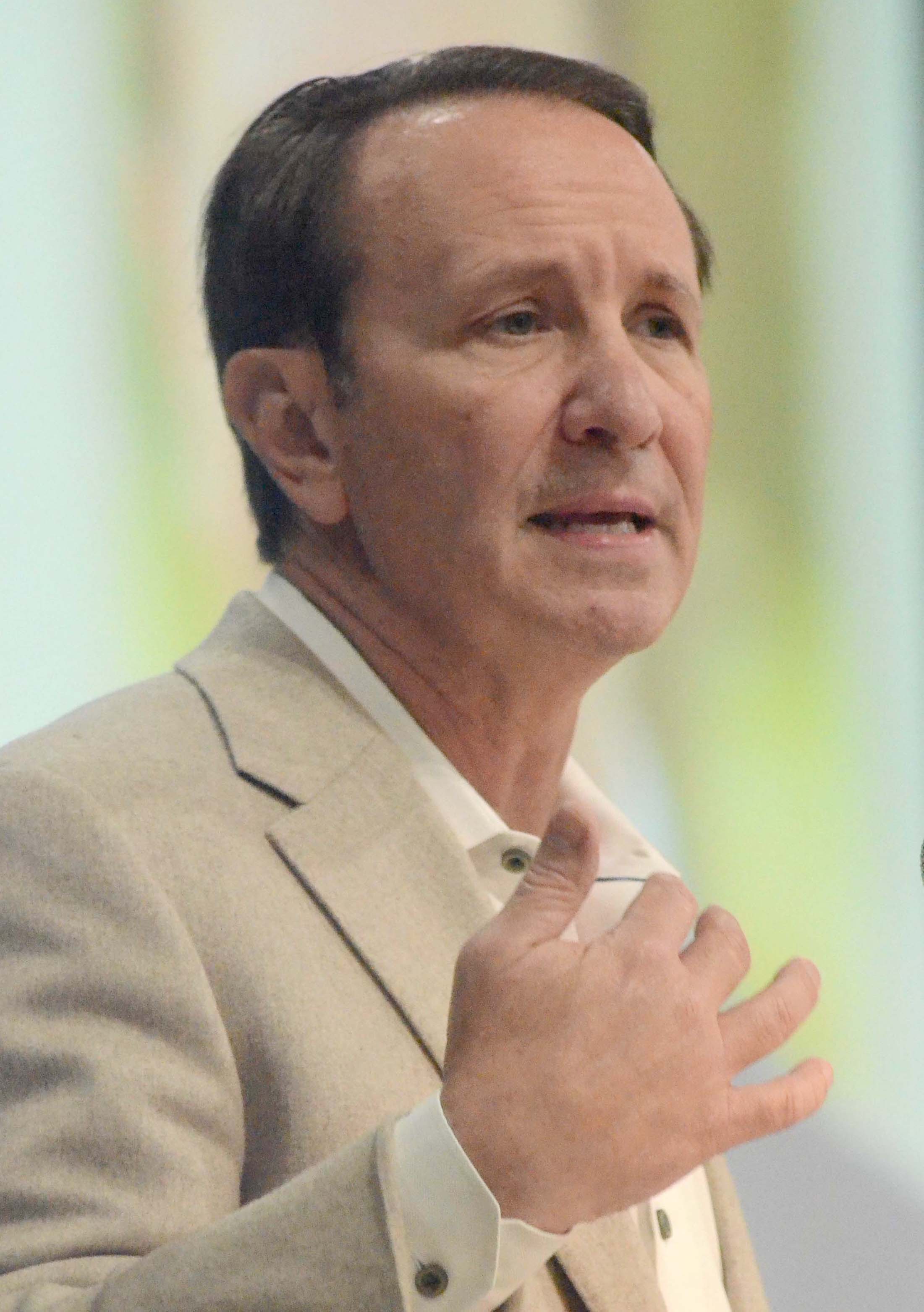 Governor Jeff Landry bans soda, candy to advance RFK Jr.'s Make America ...