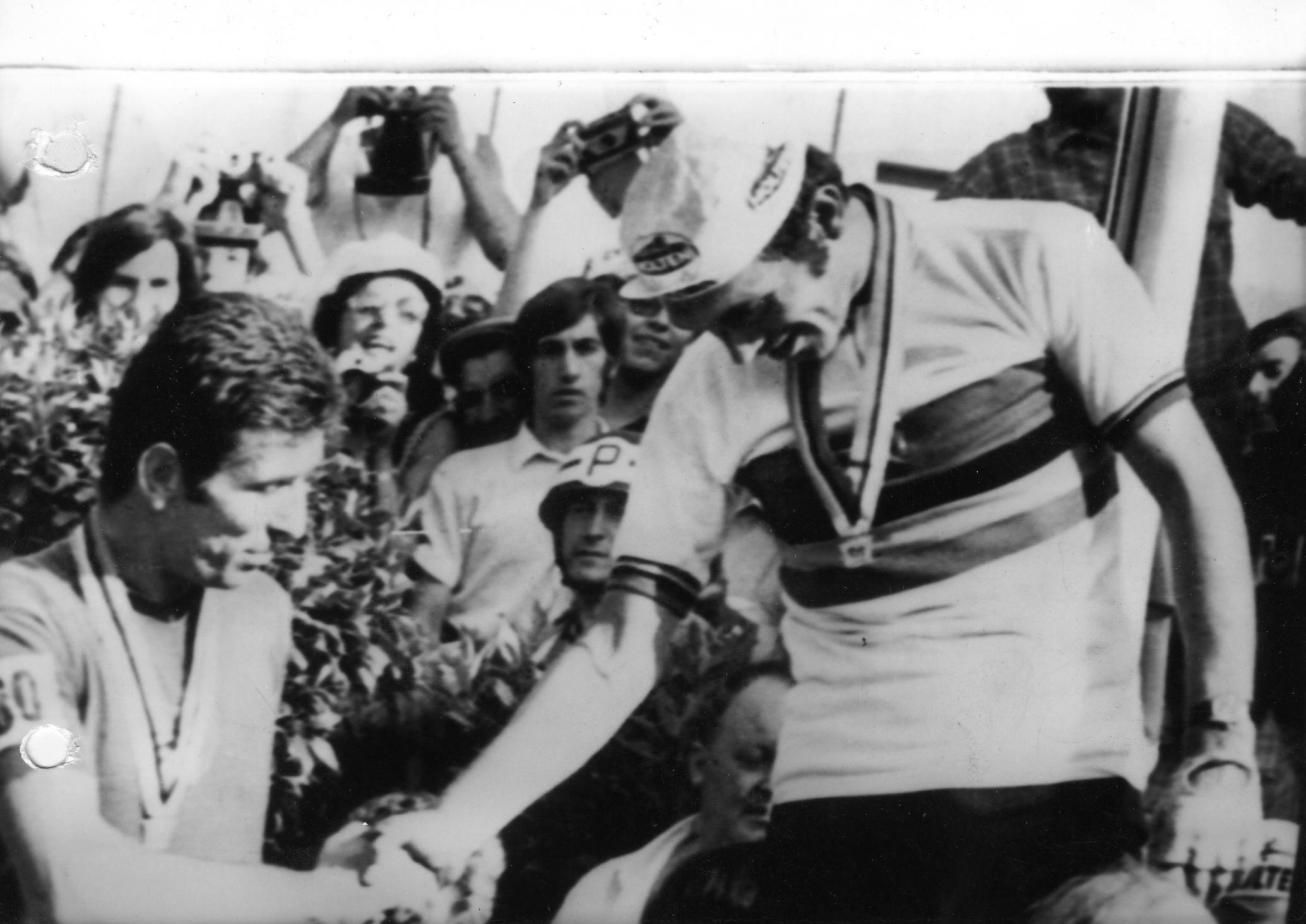 Un maillot d'Eddy Merckx vendu aux enchères pour plus de 19.000 euros