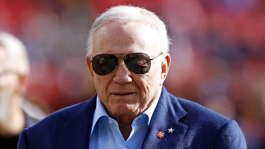 Jerry Jones risks agent's wrath after confirming Micah Parsons contract ...