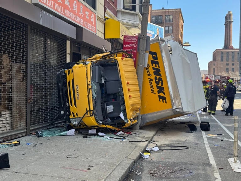At least 6 hurt after truck crashes into building, pedestrians in Boston
