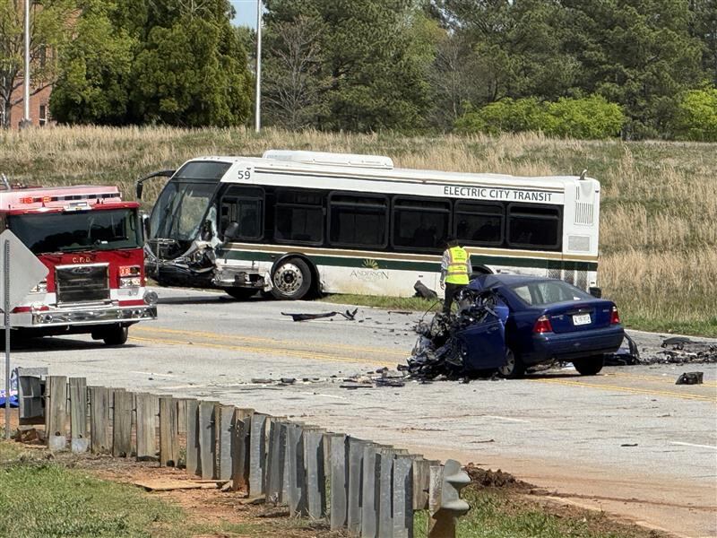 Coroner: Crash with Anderson city bus, other car leaves 60-year-old ...