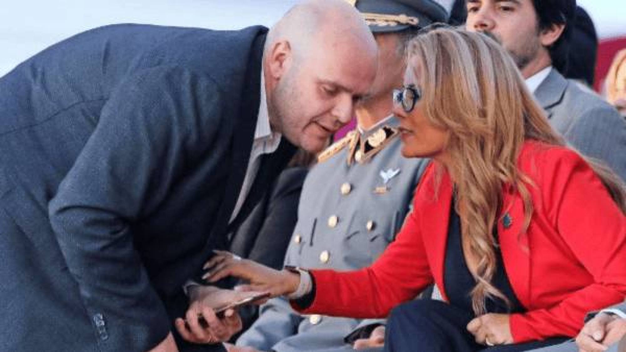 Condenan a ex mano derecha de Cathy Barriga por fraude al fisco