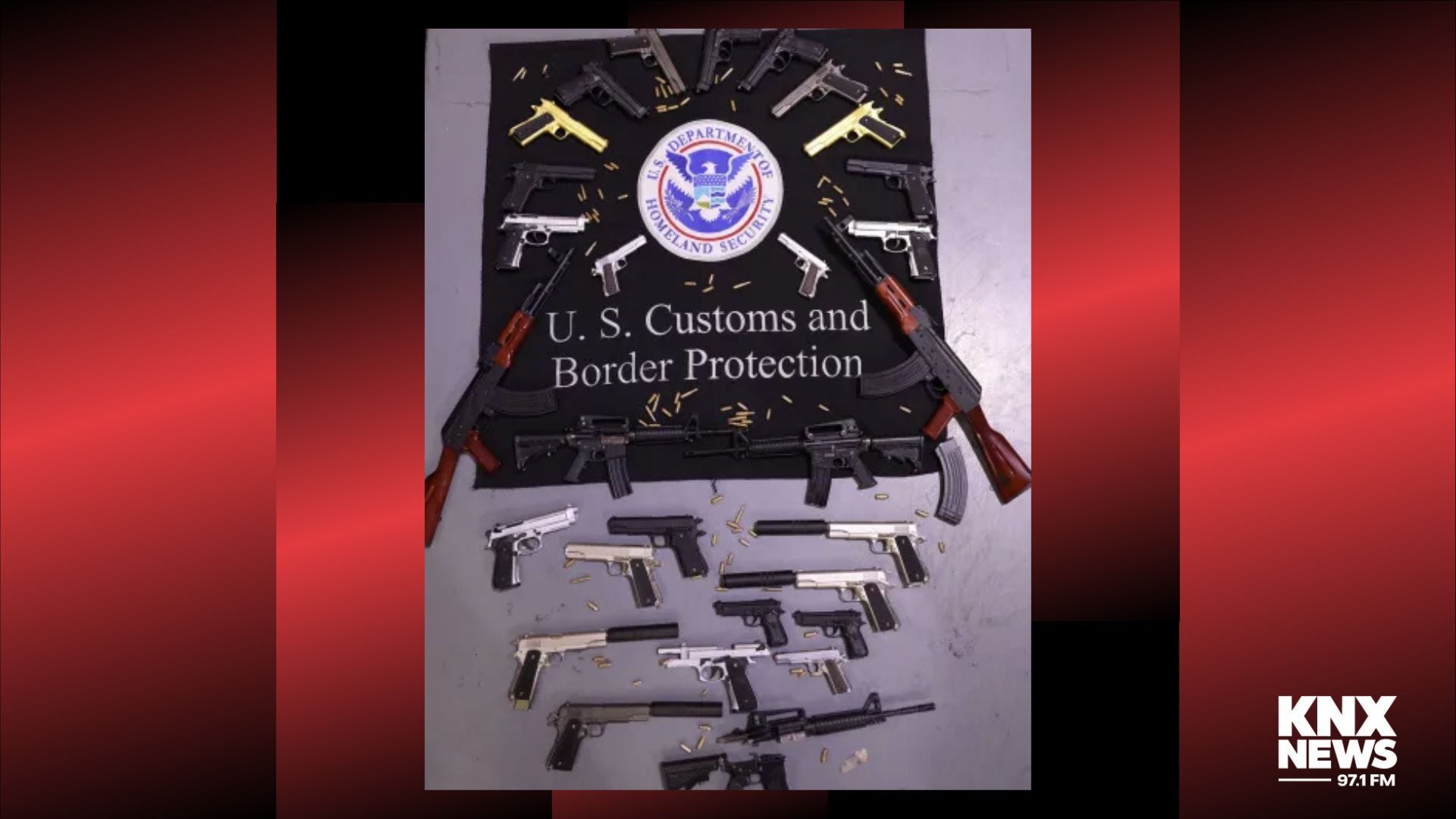 Feds announce seizure of large shipment of replica firearms in L.A.