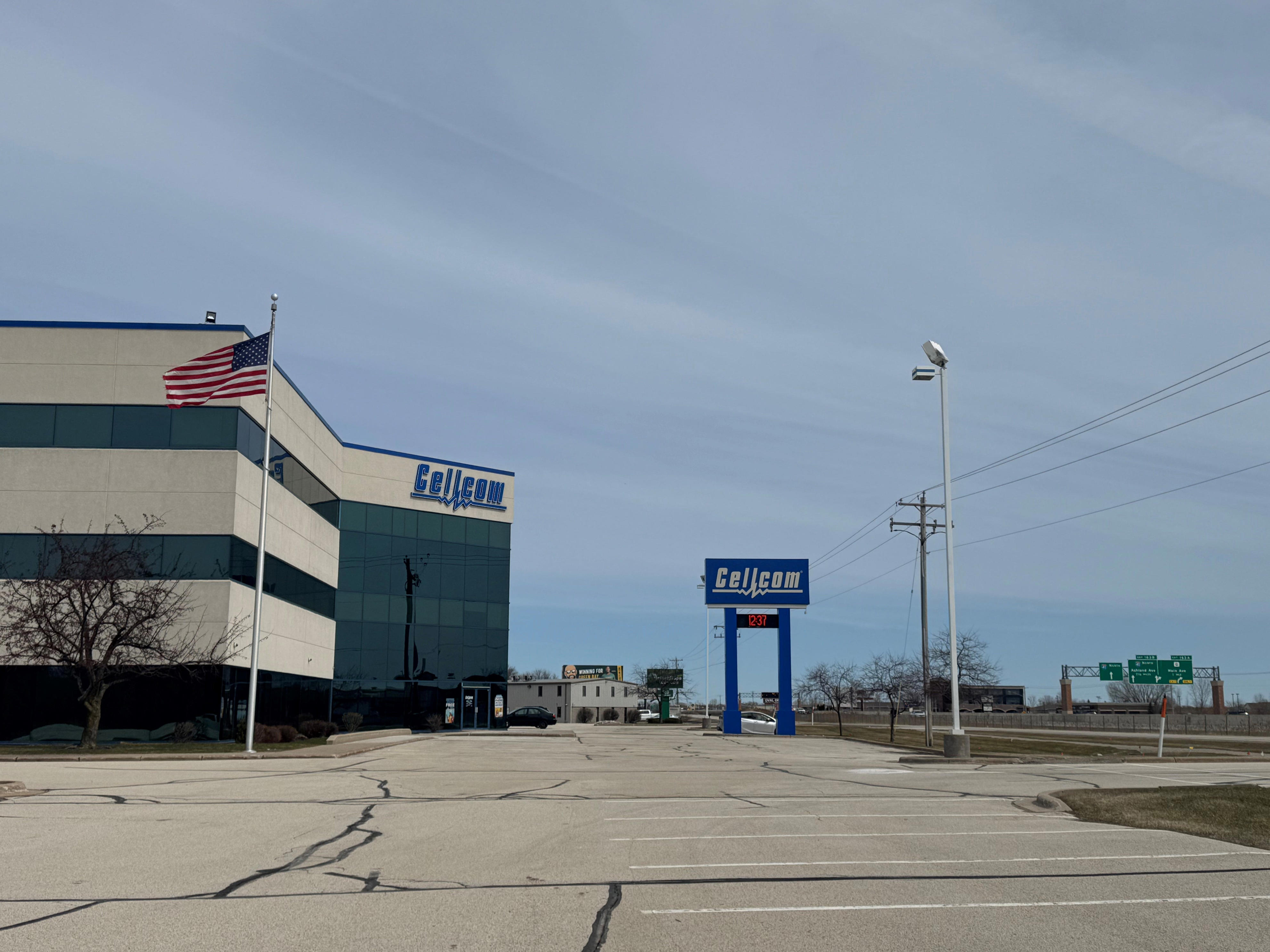 Nsight sells office building along I-41 to manufacturer; Cellcom store ...