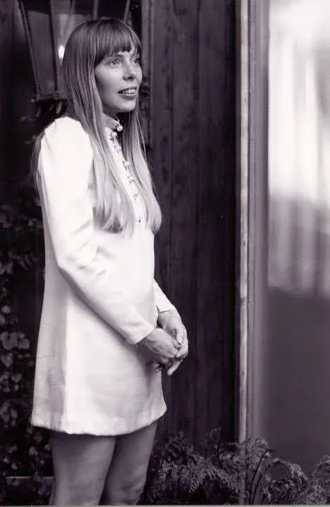 21 Things You Might Not Know About Joni Mitchell