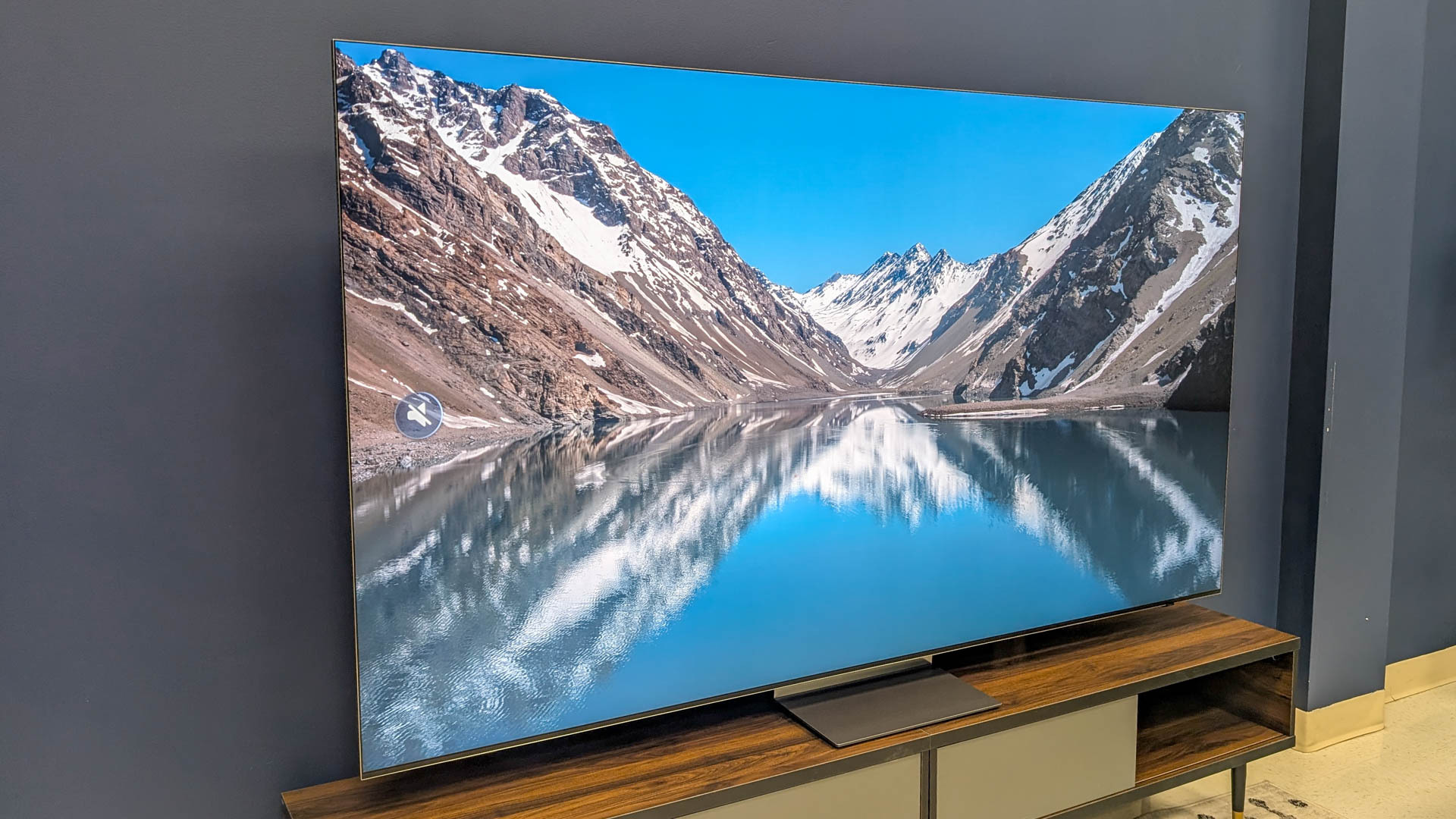 I Tested Samsung's Newest 8K TV: It's Great, But 8K Still Isn't