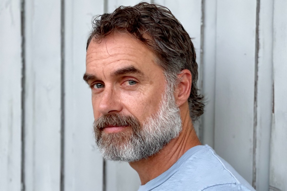 ‘White Lotus' Star Murray Bartlett Joins Pamela Anderson, Ellen Burstyn ...