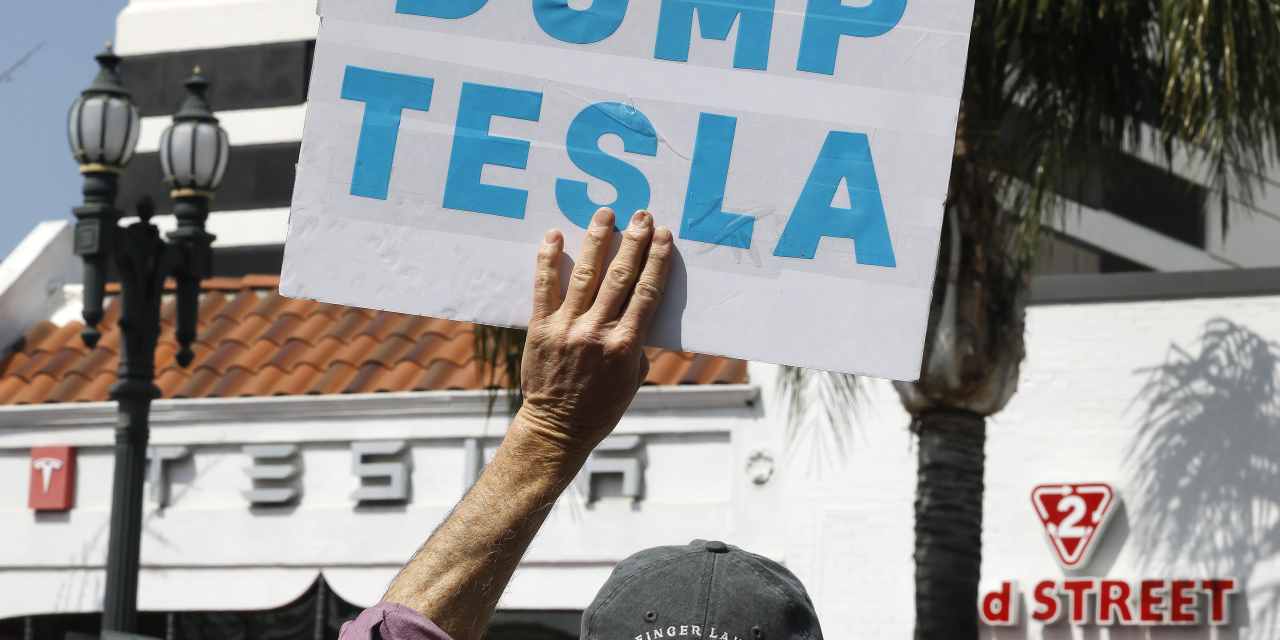 Tesla and Elon Musk are in the eye of a storm. Will first-quarter ...