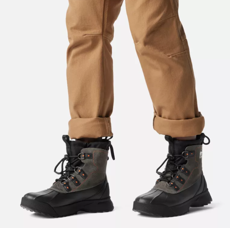 16 top Canadian shoe brands, from winter boots to running shoes