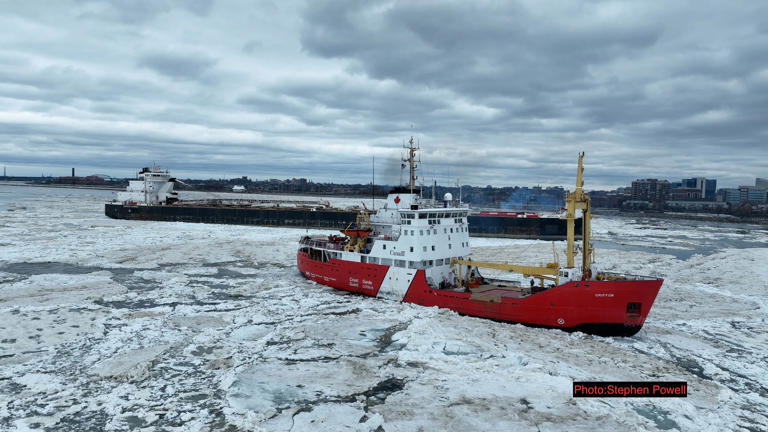 Second freighter this year gets stuck in ice off Buffalo