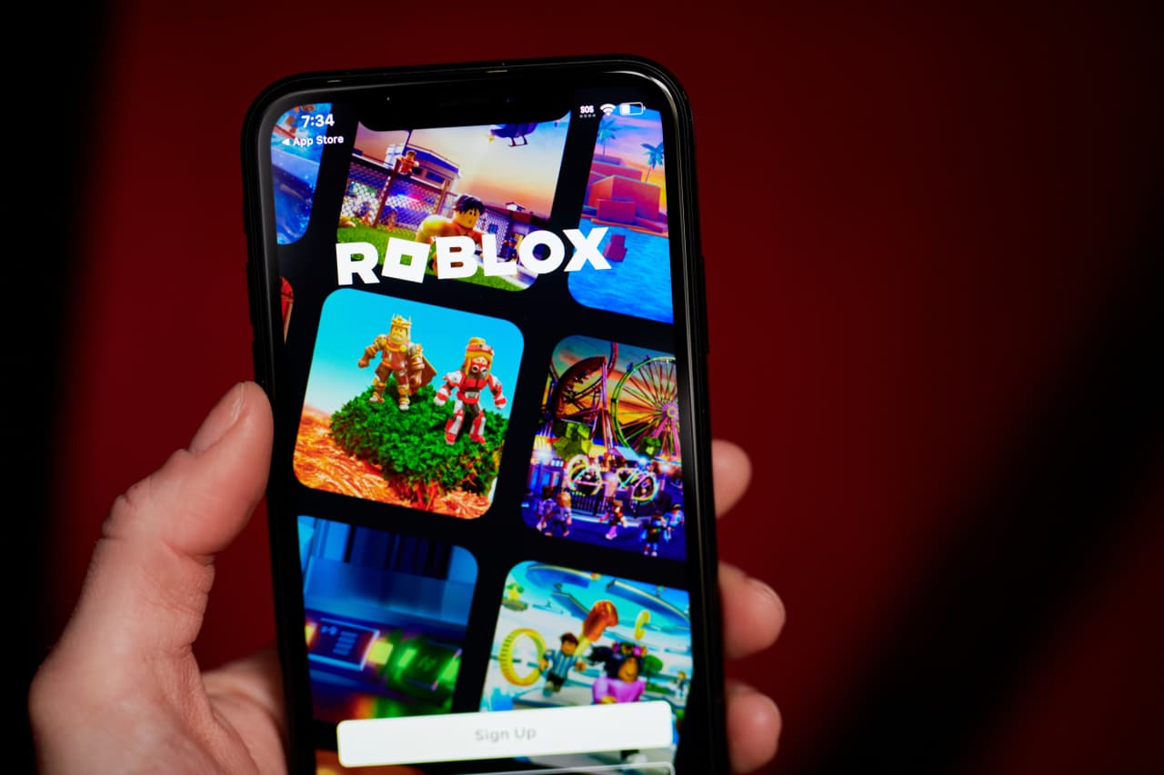 Roblox Stock Rises on Google Ad Collaboration. Gen Z Users Are Key.