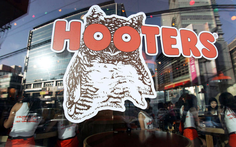 Hooters files for bankruptcy, pivots to more family-friendly model
