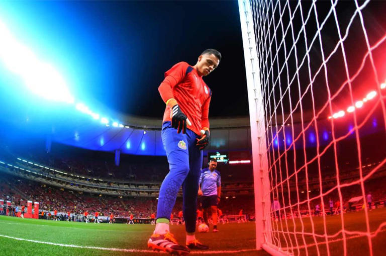 Óscar Whalley apuntaría a continuar en un grande de la Liga MX