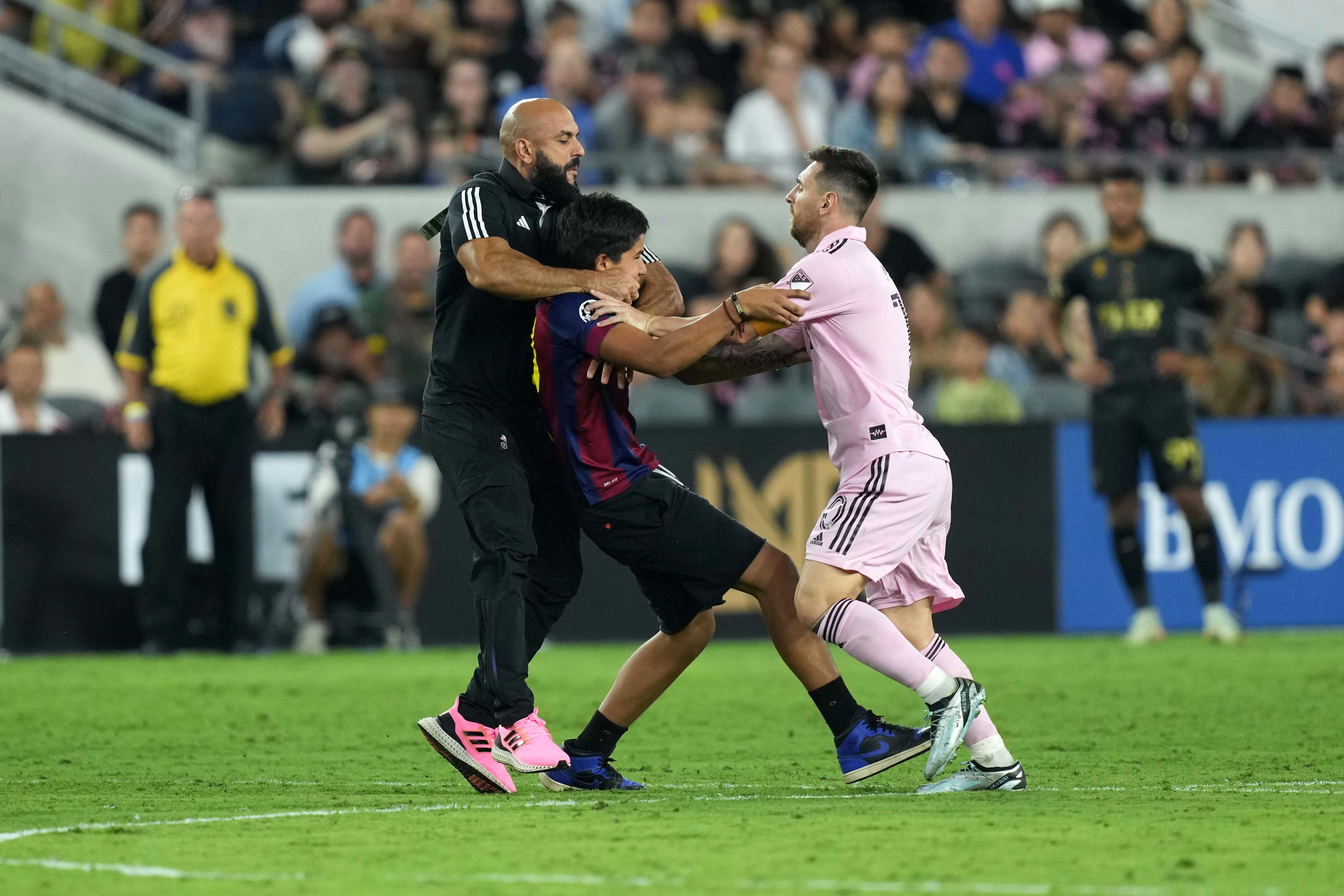 Lionel Messi's bodyguard will be no longer be on the sideline at Inter ...
