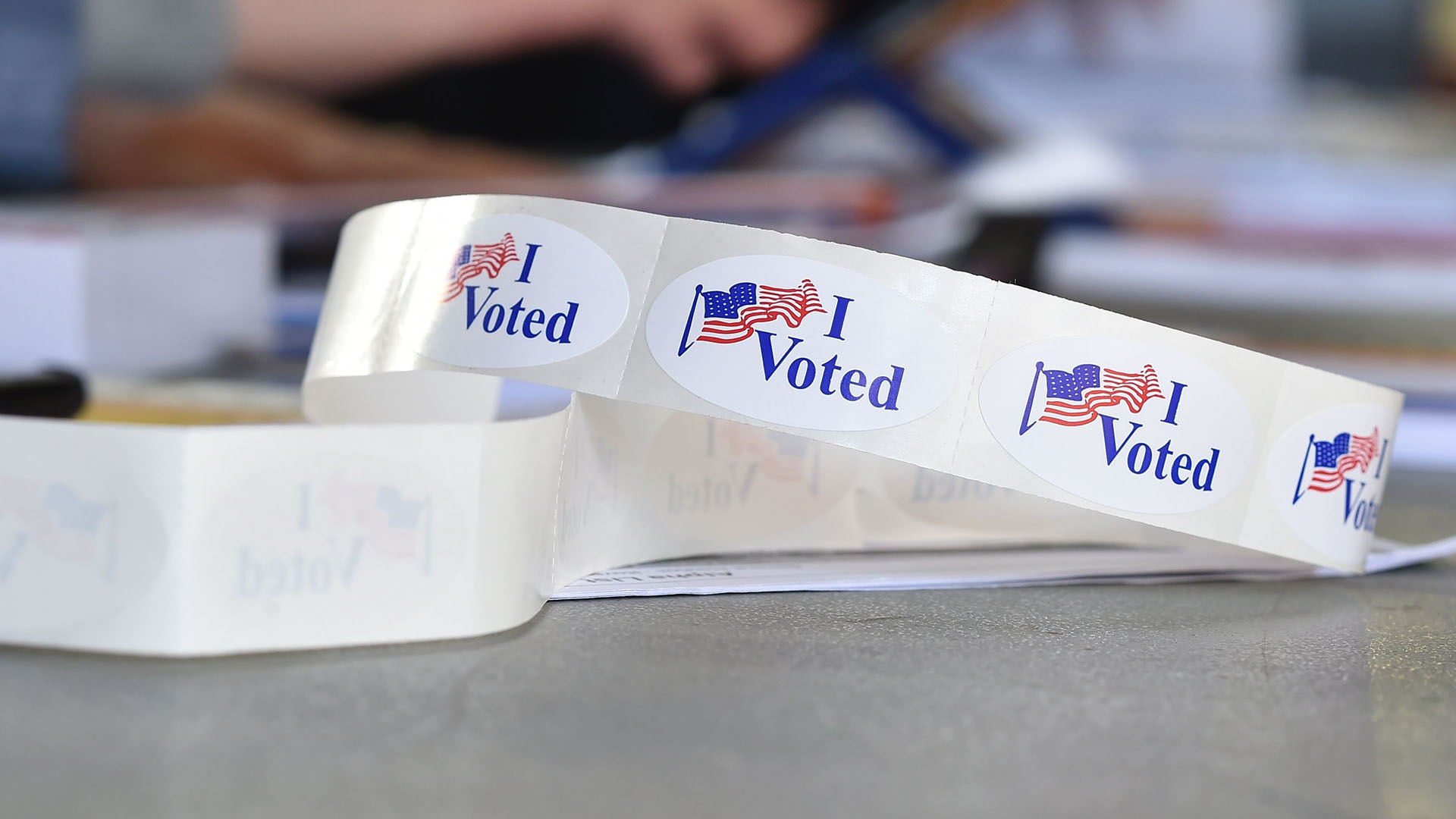 Illinois elections 2025: Voting hours, what's on your ballot and more