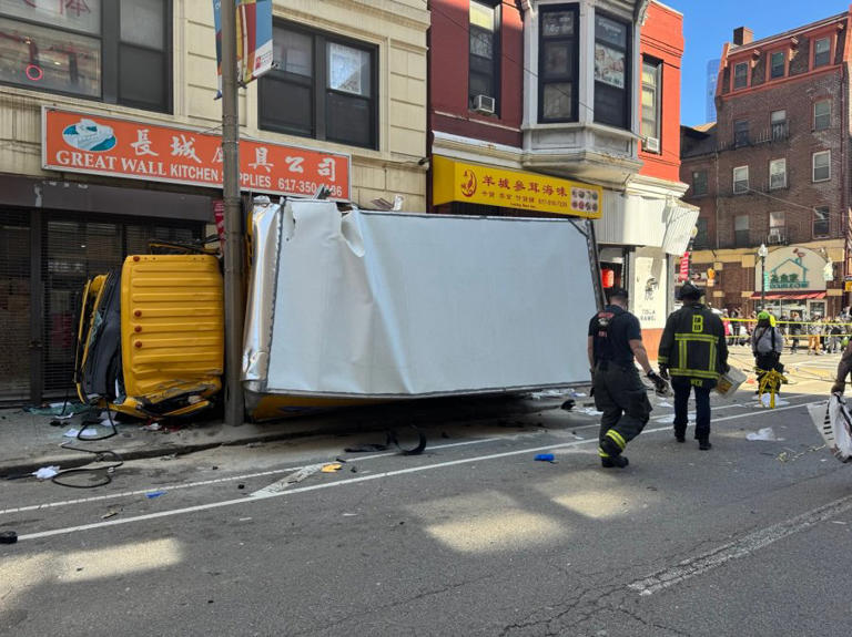 At least 6 hurt after truck crashes into building, pedestrians in Boston