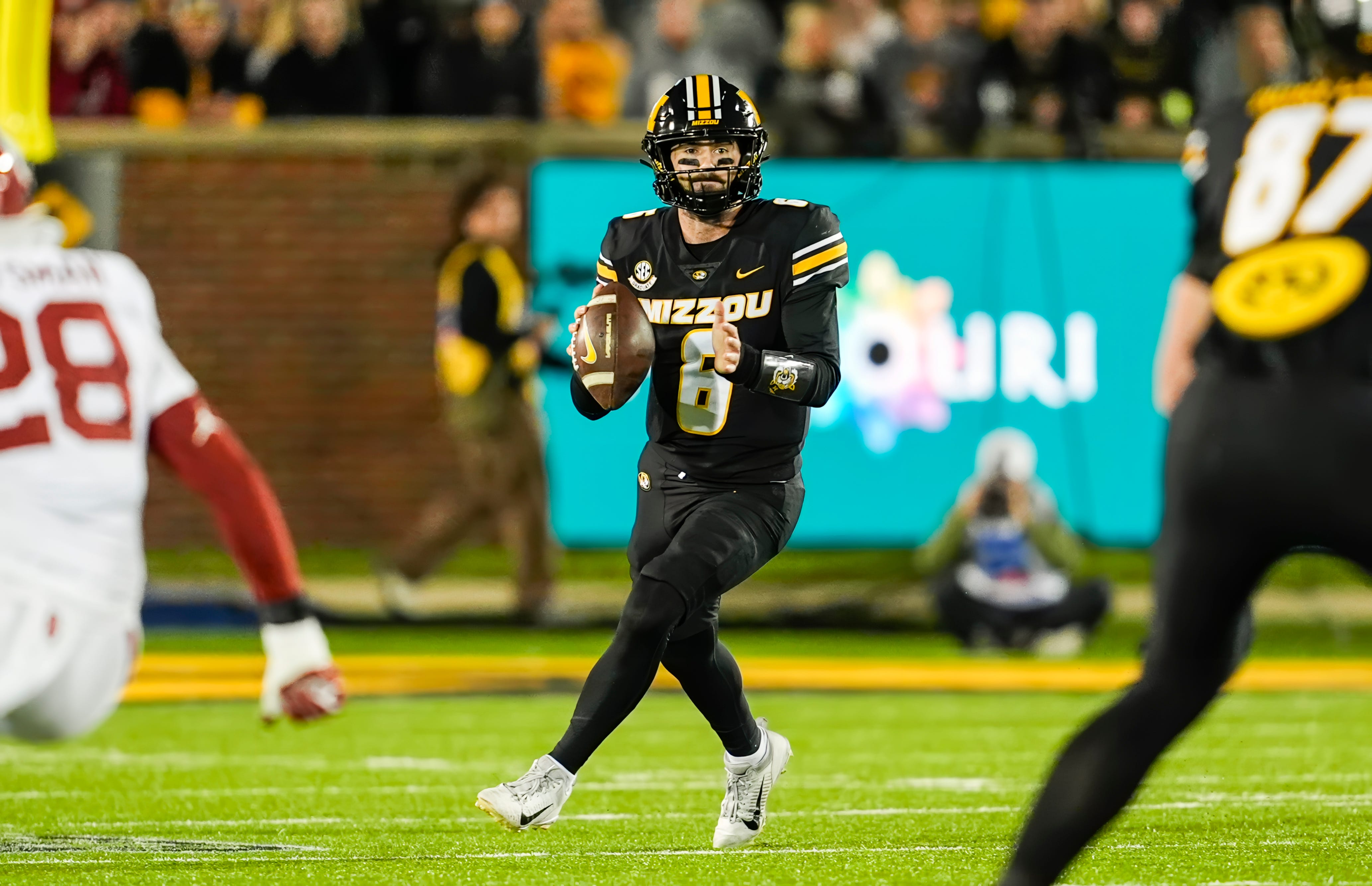 Former Notre Dame starting quarterback Drew Pyne will once again look ...