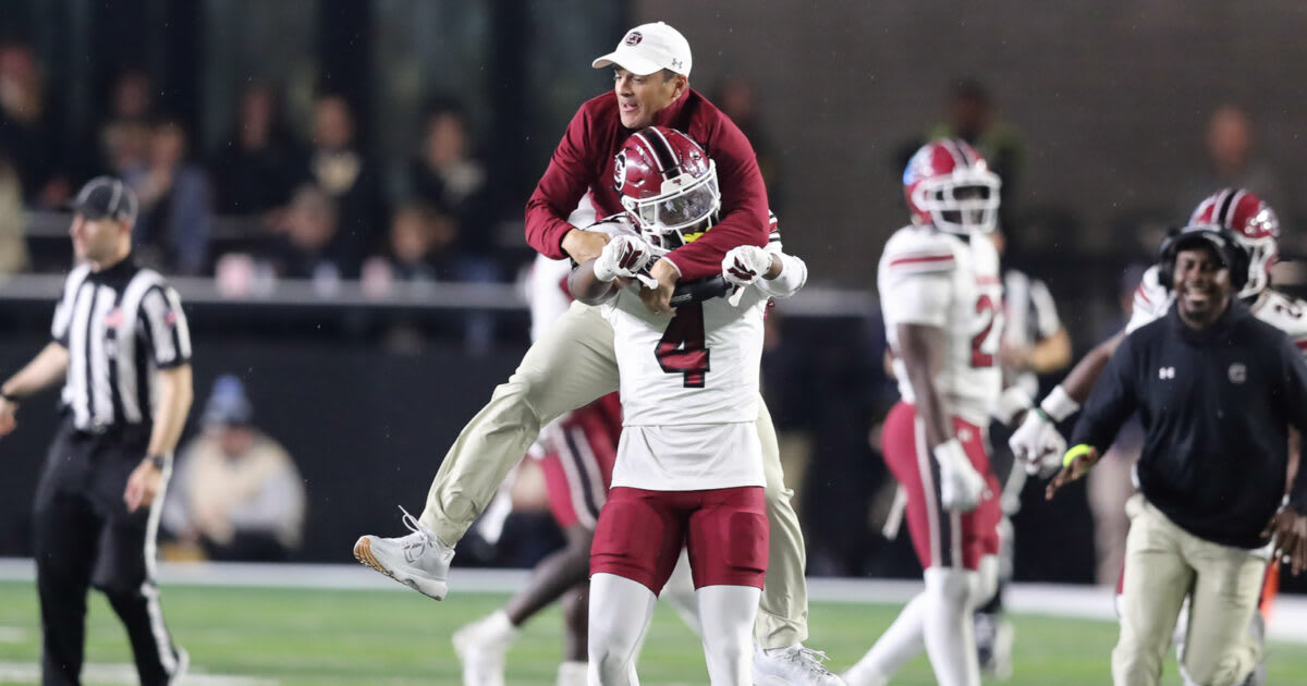 South Carolina football coach Shane Beamer provides update on potential ...