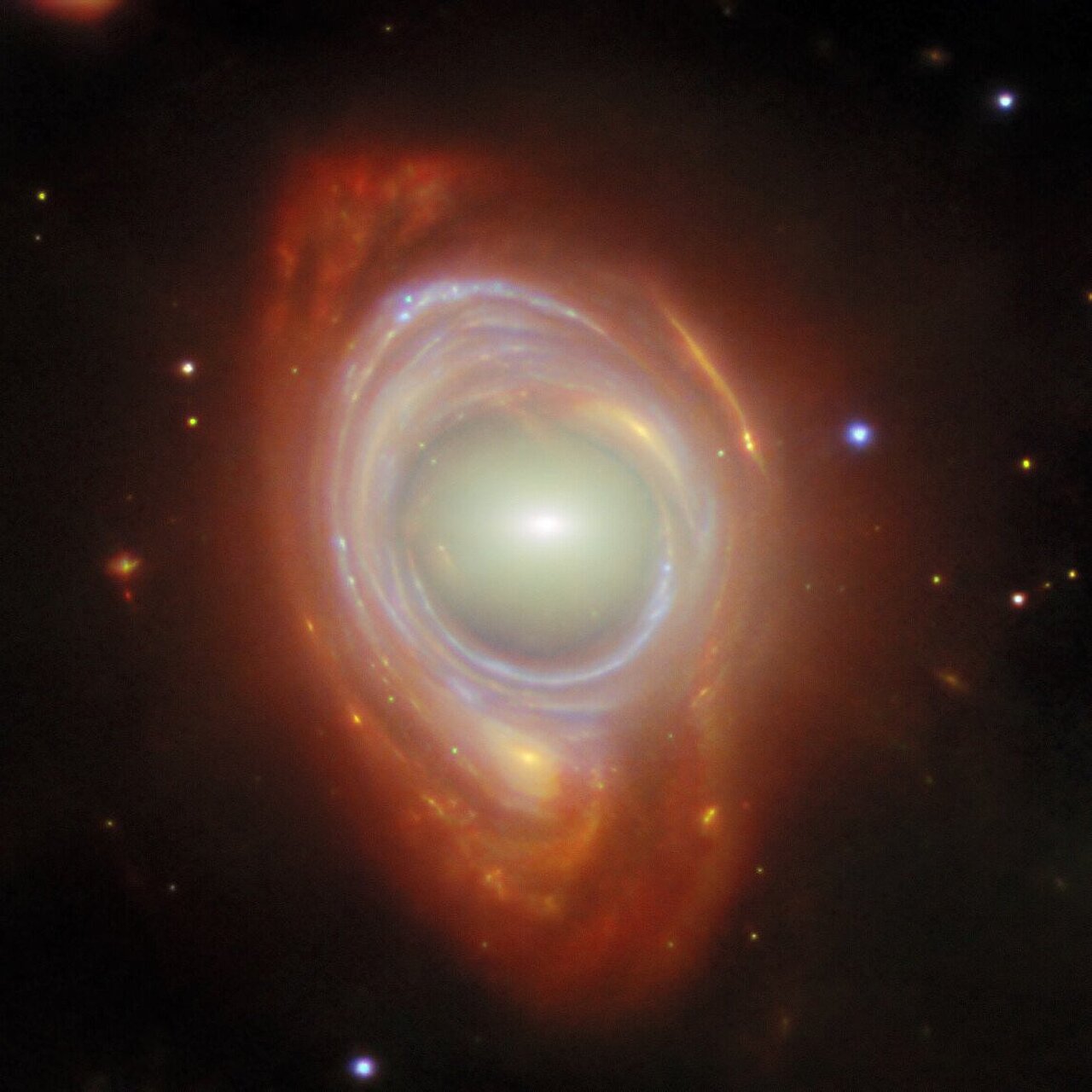 A dramatic Einstein ring seen by Webb