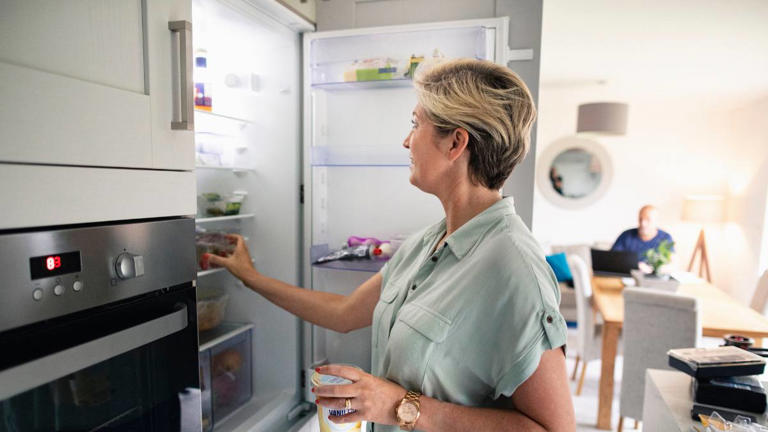 Always Hungry? Here's 5 Reasons Why + How To Feel Fuller For Longer