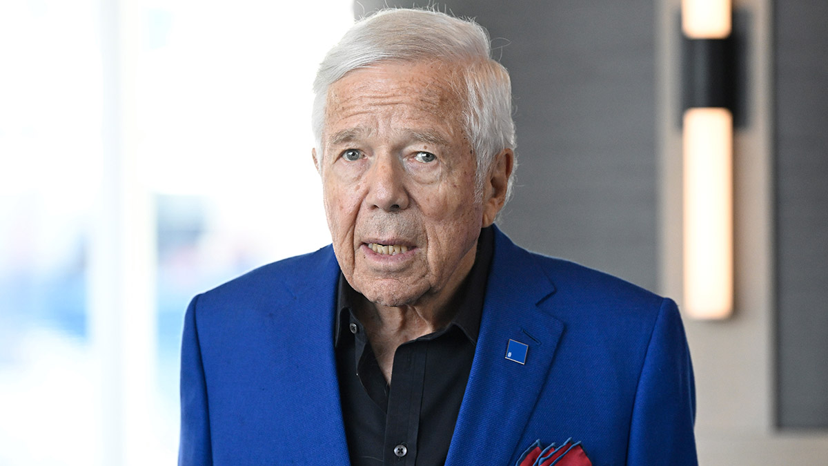 Which position should Pats should target at No. 4? Curran, Perry debate