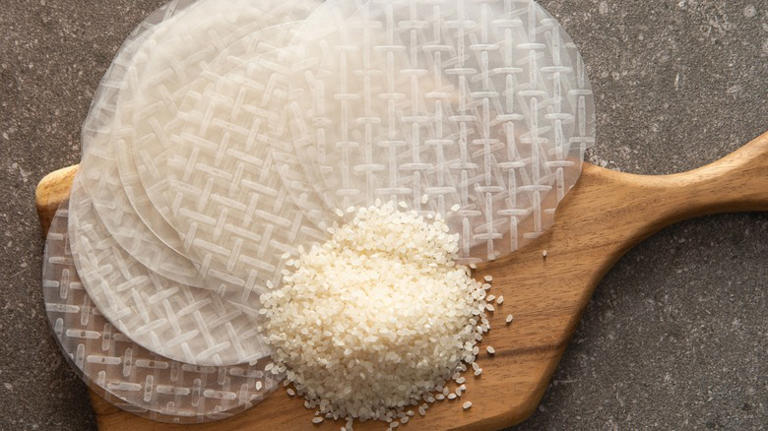 How To Wrap Rice Paper Dumplings So They Don't Crack (Plus The Best ...