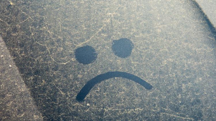 What is a pollen bomb, and will it affect the East Coast?