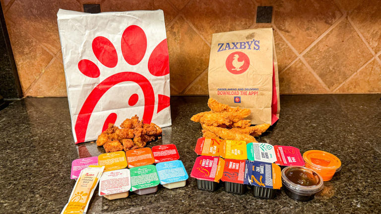 Zaxby's Vs Chick-Fil-A: Which Chain Makes The Better Dipping Sauces?