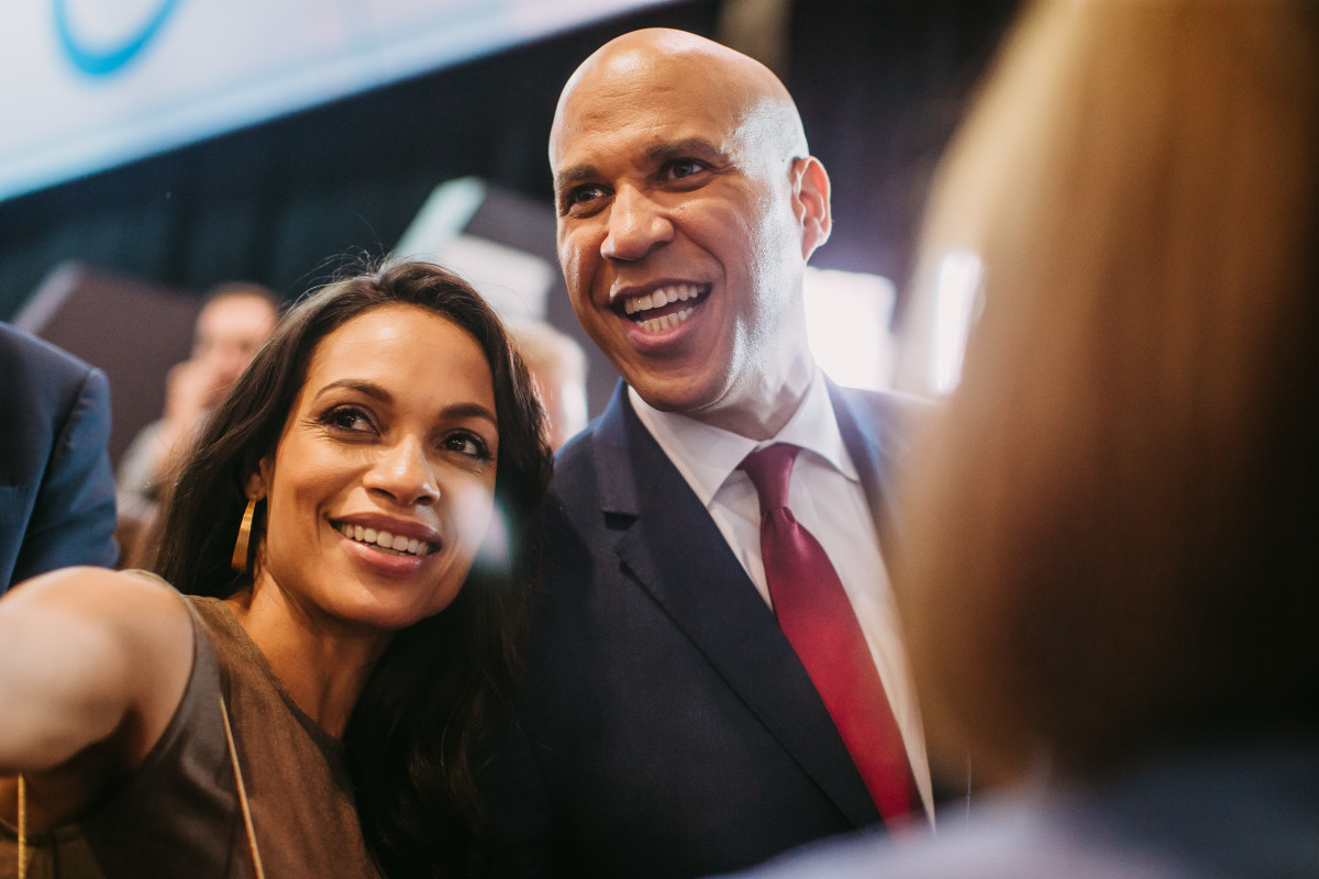 Cory Booker Girlfriend & Dating History: He Dated a Top Celebrity