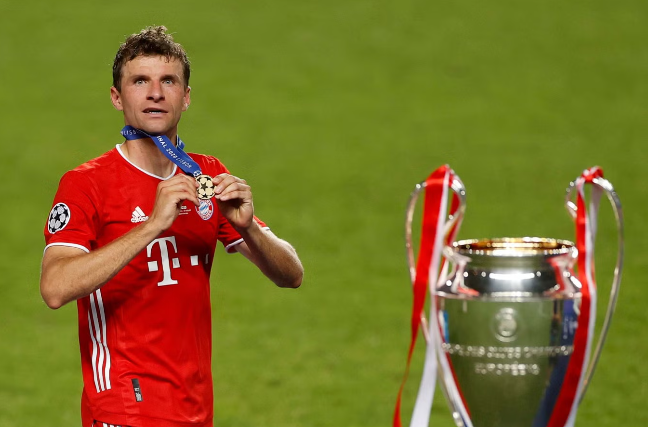 Bayern yêu cầu Muller giải nghệ vì lương quá cao