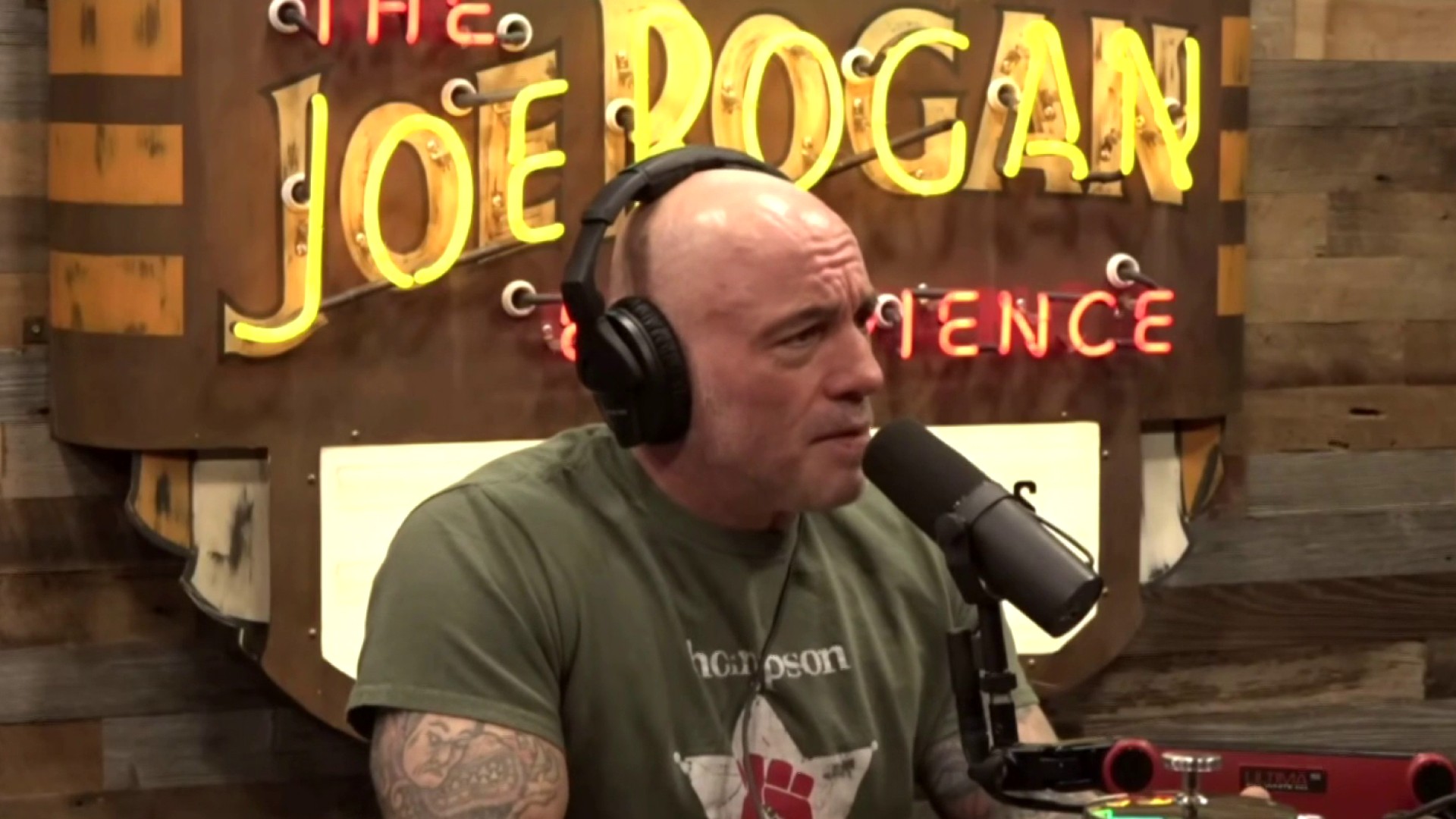 ‘Horrific’: Joe Rogan blasts Trump for sending innocent people to El ...