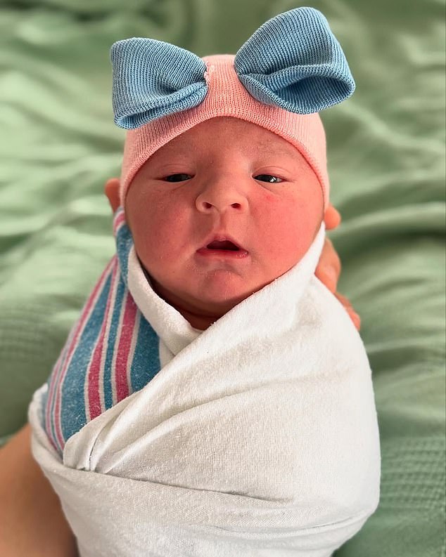 Jason and Kylie Kelce announce the birth of their fourth child... and ...