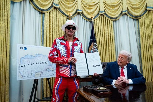 Everyone Is Saying The Same Thing About Kid Rock's Outfit At The White ...