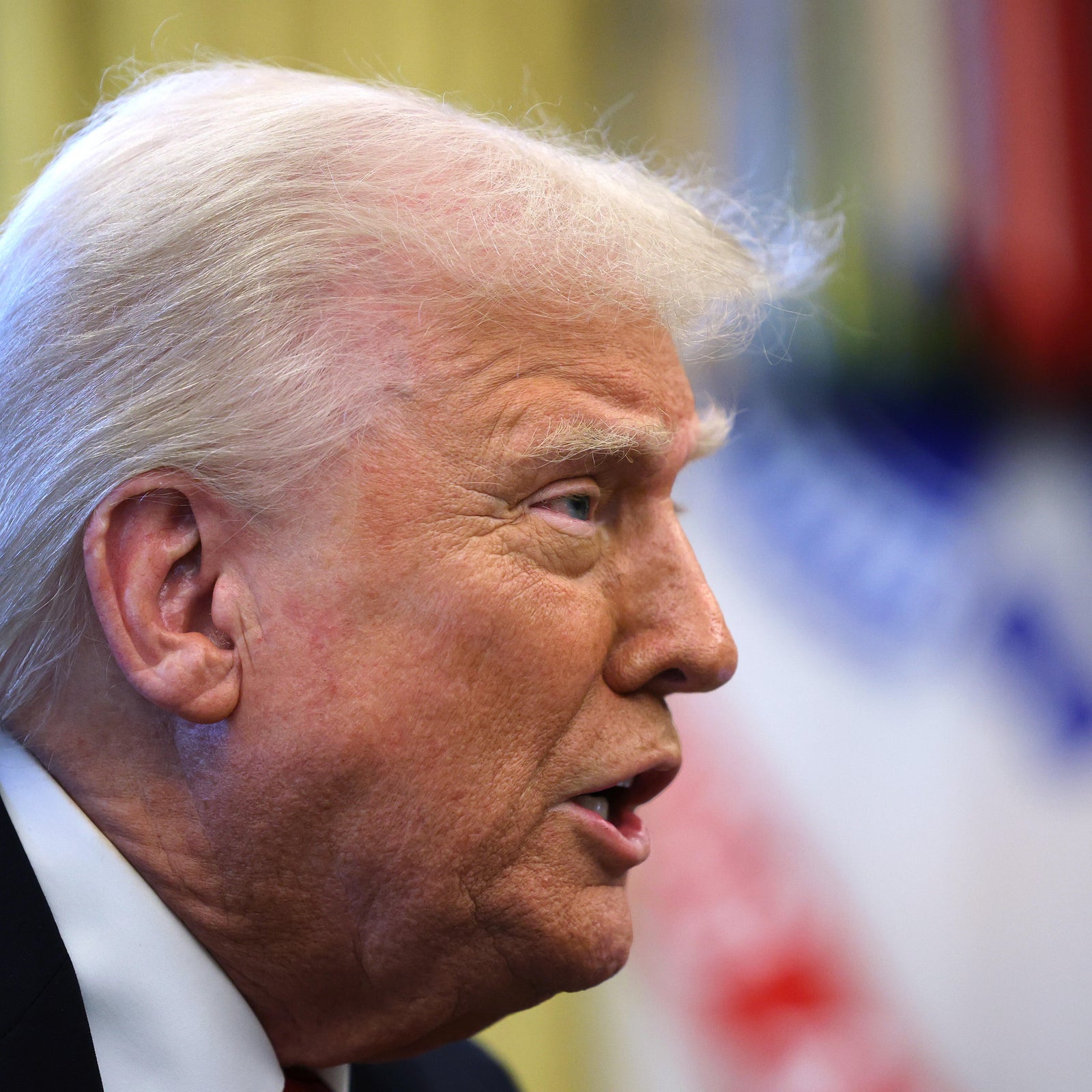 Trump says his tariffs could bring in trillions. Economists disagree.