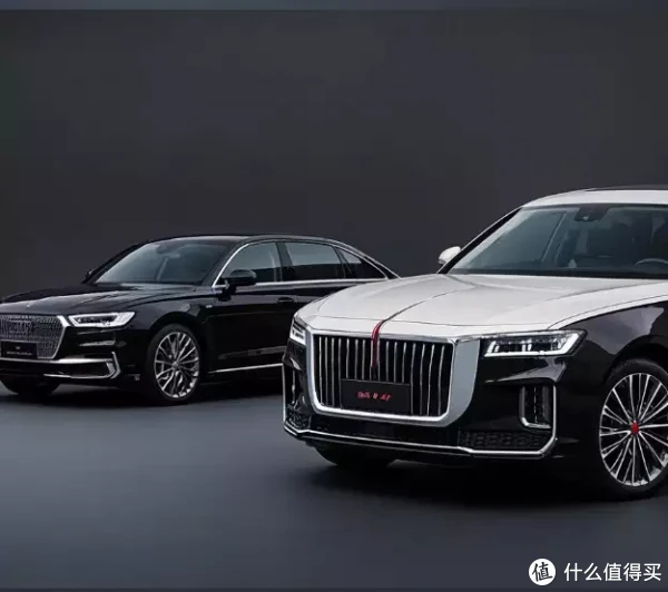 奥迪A6和红旗H9停在一起，差距一目了然，网友：还看啥奥迪？